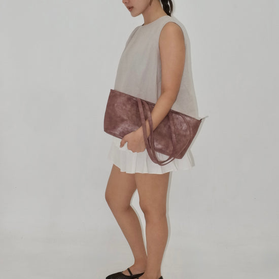 Zou Zou in Rosebud Blush – Happy Carry Studio